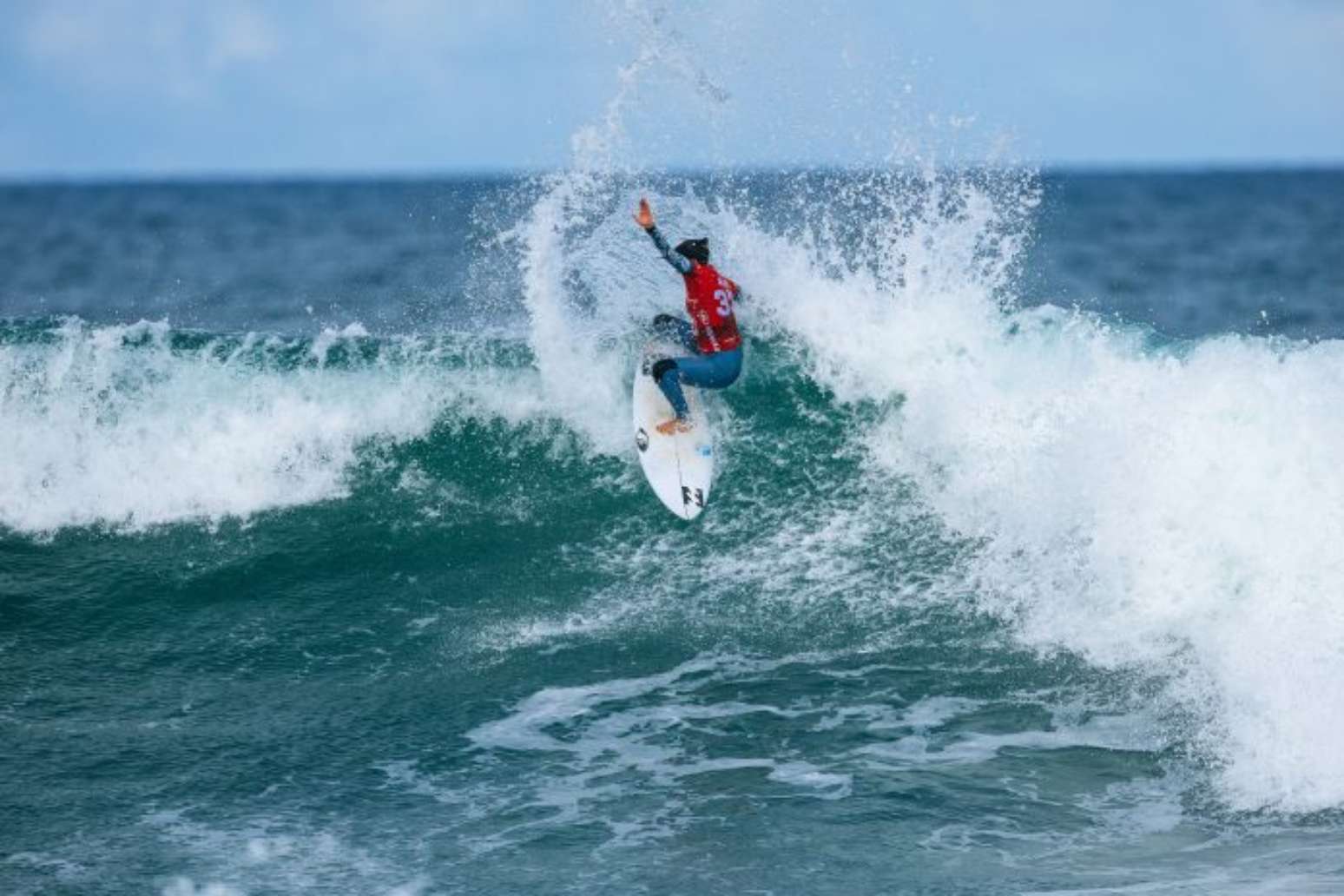 WSL: Luana Silva se garante na final da etapa em Bells Beach