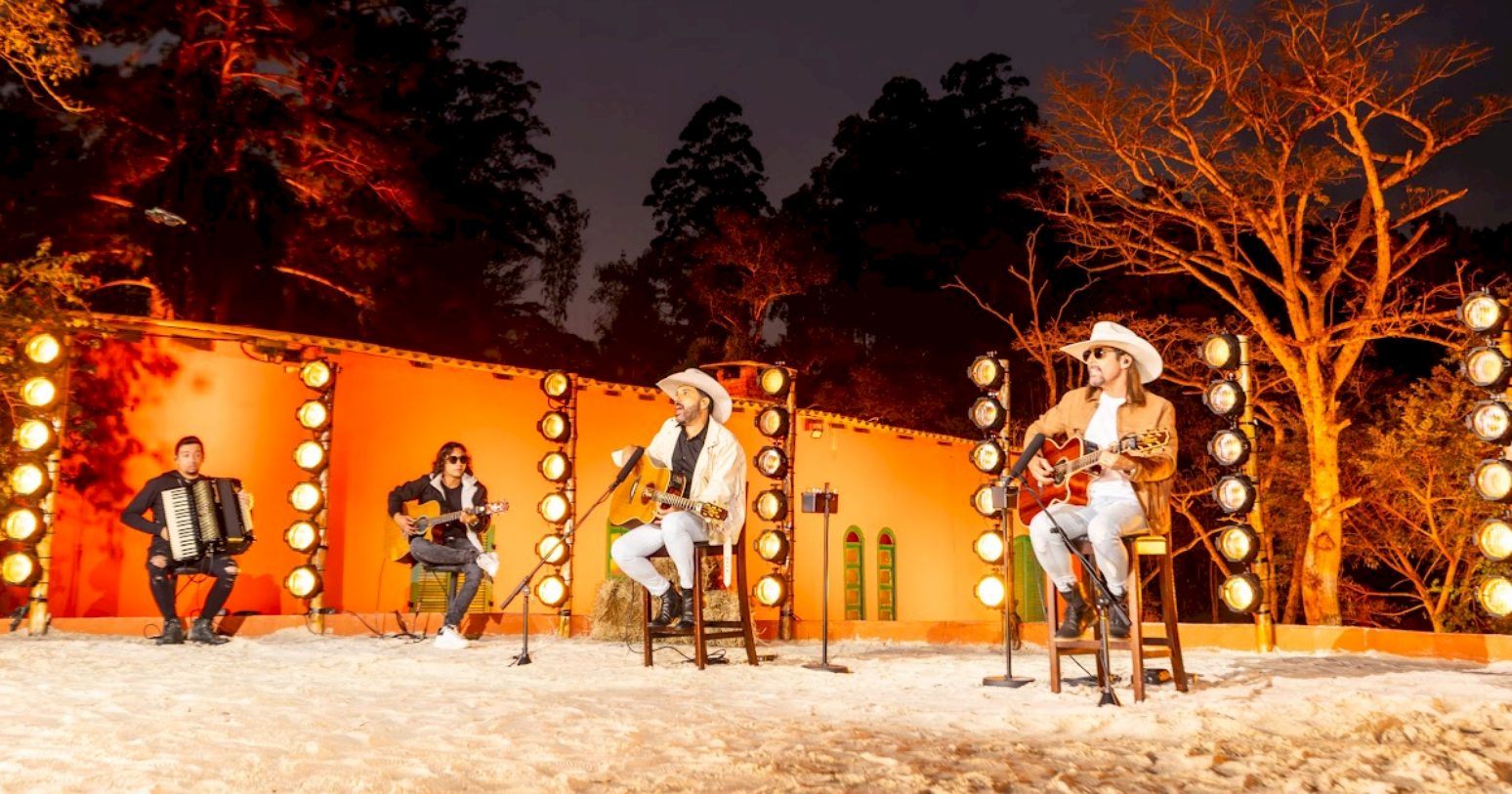 Edson e Hudson gravam o inédito álbum 'Modão é sempre modão!'