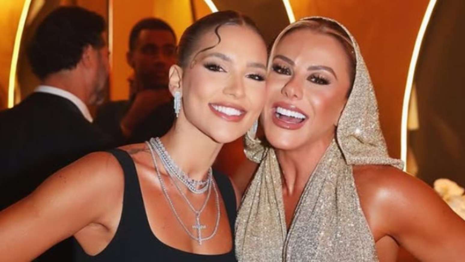 Poliana Rocha responde sobre afastamento da nora, Virginia Fonseca ...