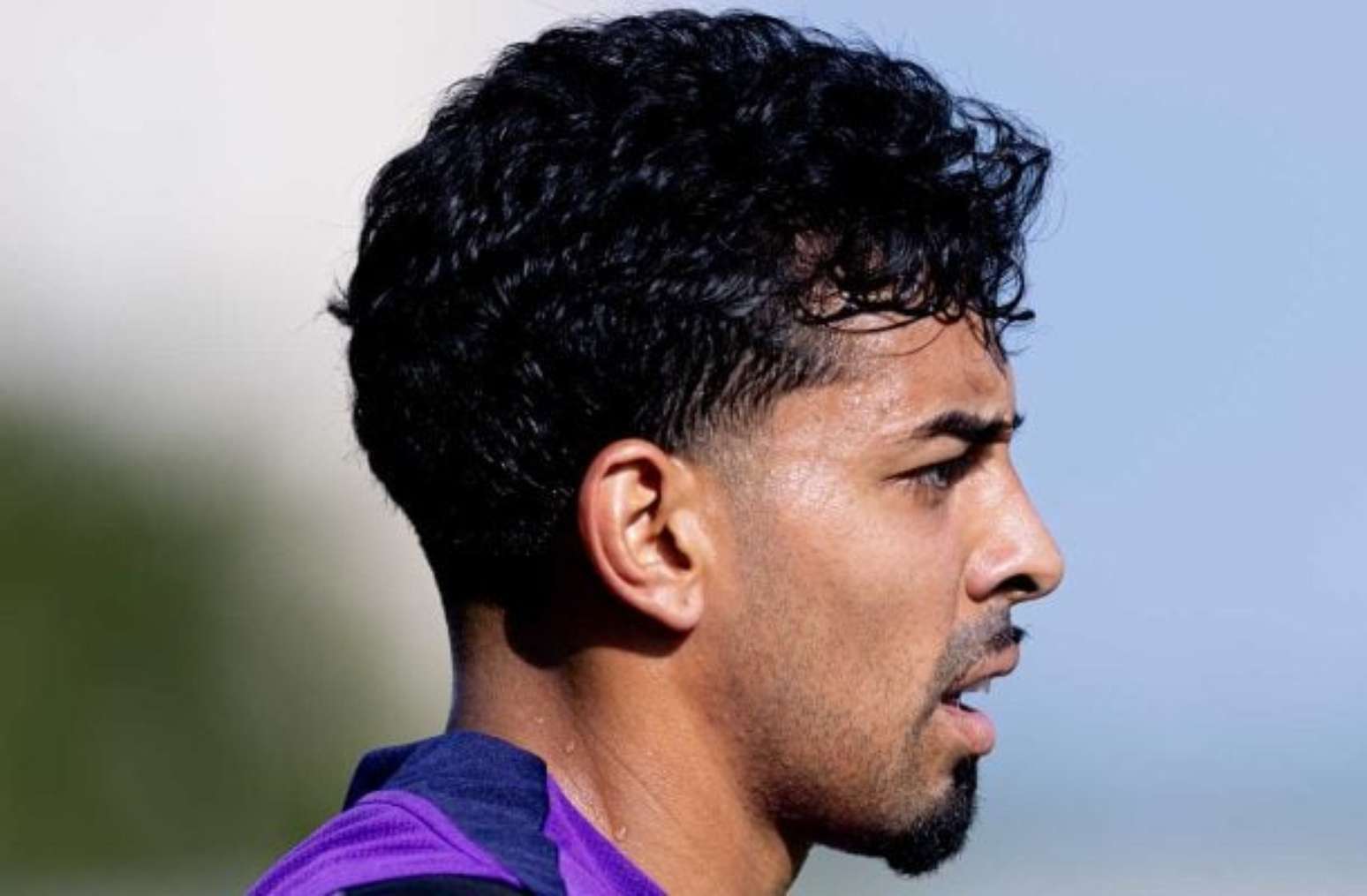 Corinthians vive expectativa para renovar com Matheus Bidu