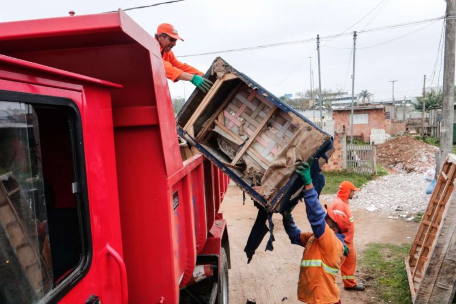 13 comunidades de Porto Alegre recebem o Bota-Fora para recolhimento de ...