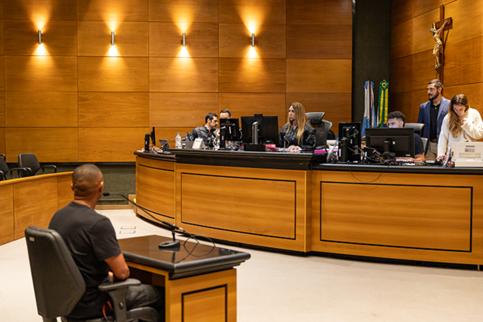 Ronnie Lessa, assassino de Marielle, é condenado a 90 anos de prisão por matar ex-PM e mulher