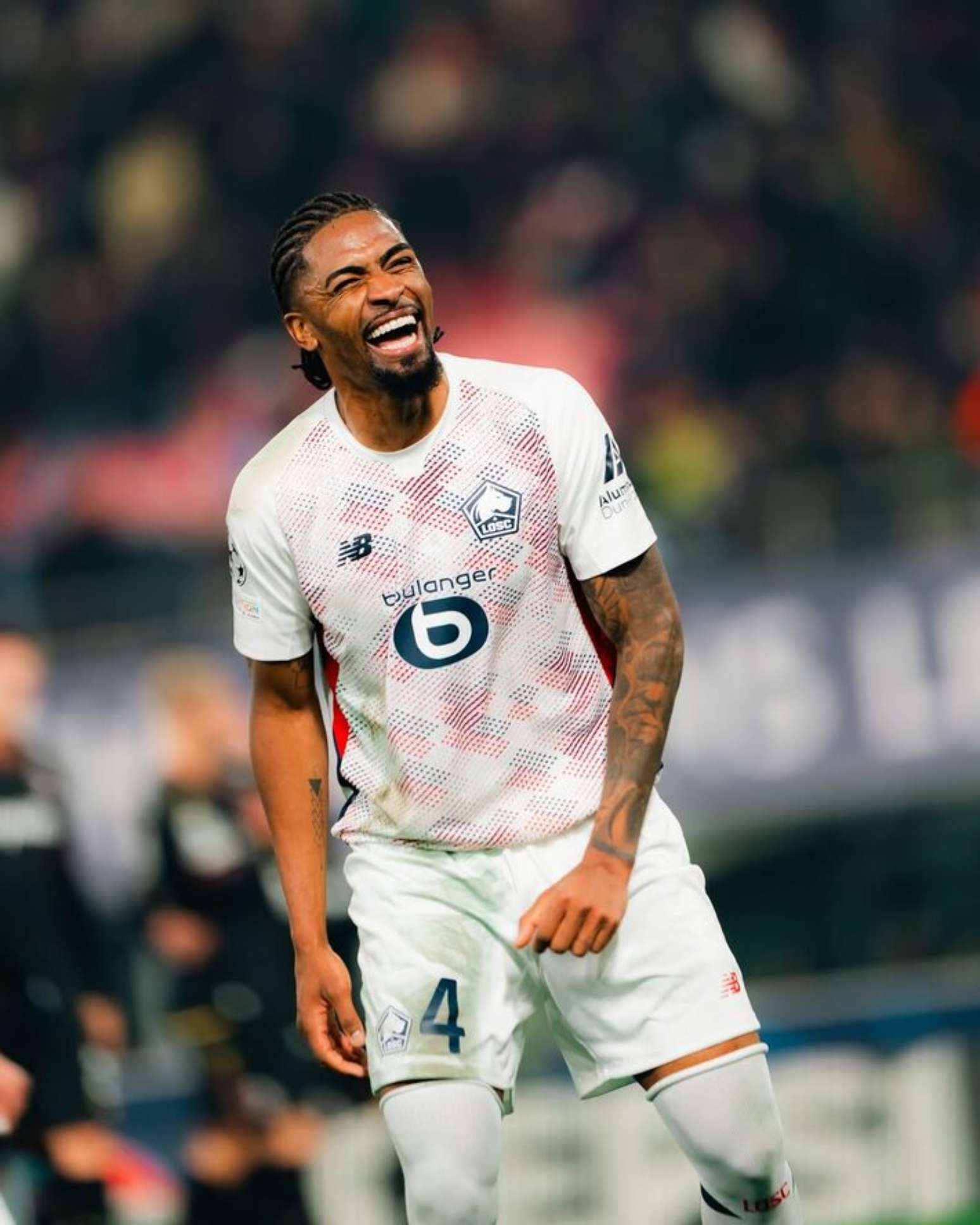 Conheça Alexsandro, zagueiro do Lille que foi catador de latinhas e ...