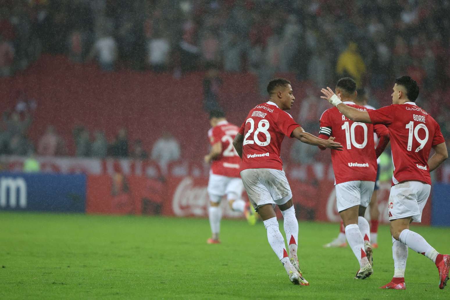 Atuações ENM: Internacional vira sobre o Bahia e avança às oitavas da ...