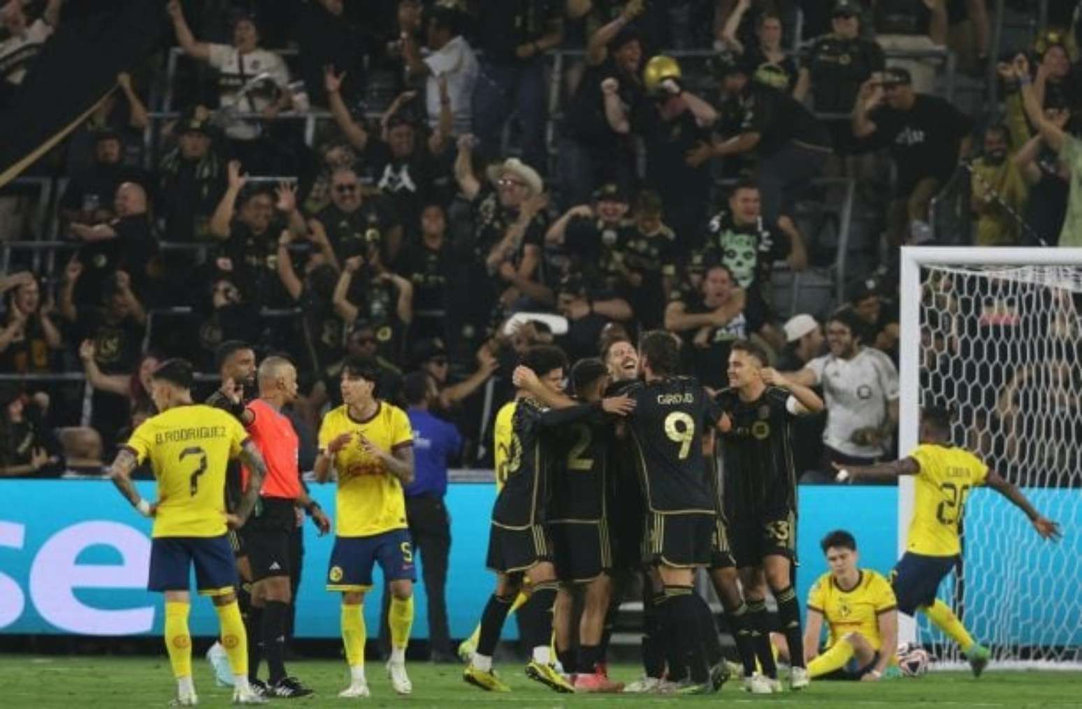 Com gol de ex-Fla, Los Angeles avança para o Mundial e será rival do ...