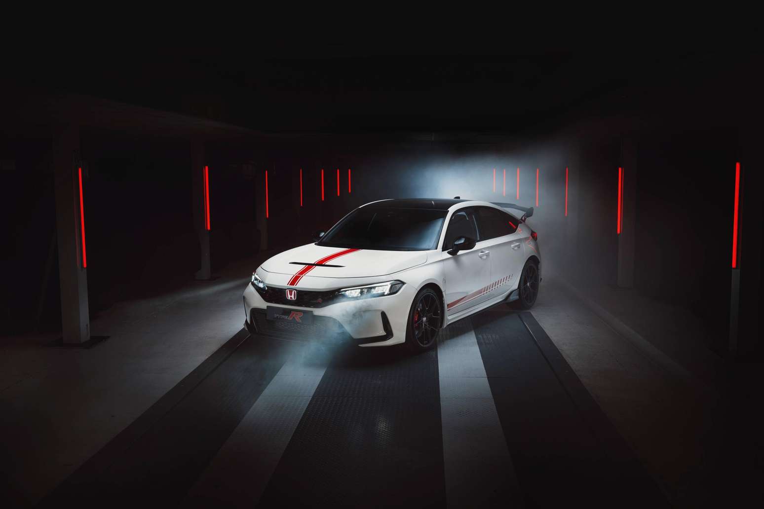 Honda Civic Type R ganha versão de despedida Ultimate Edition na Europa