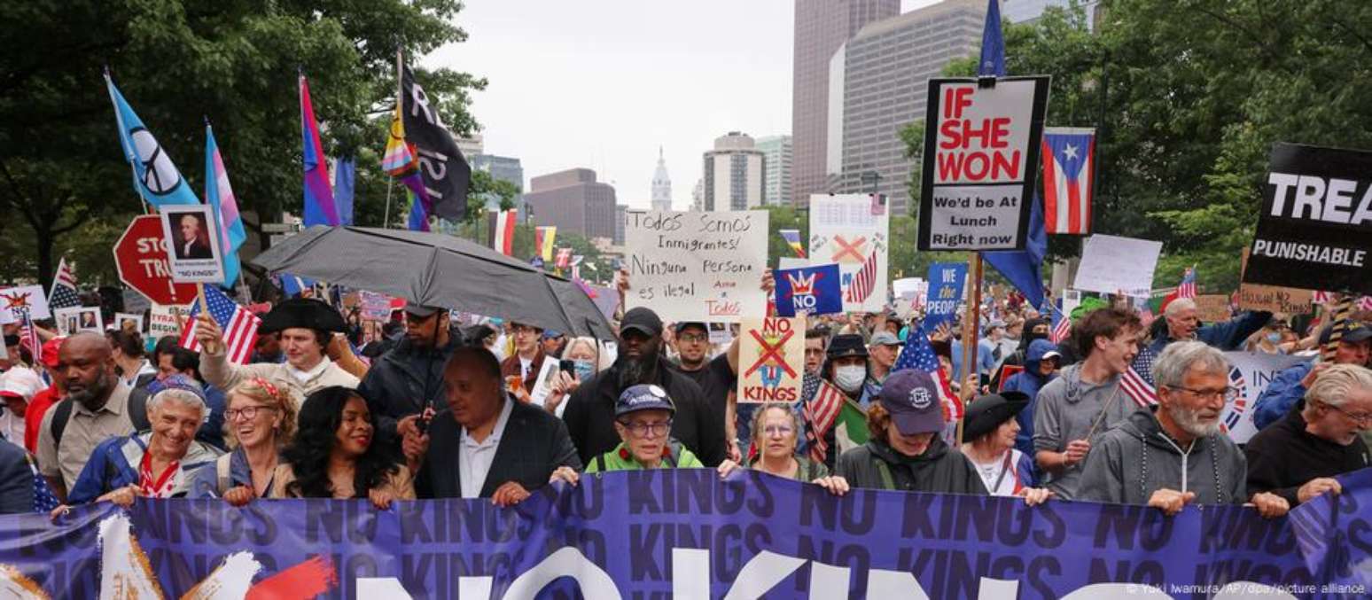 Milhares protestam nos EUA contra políticas de Trump