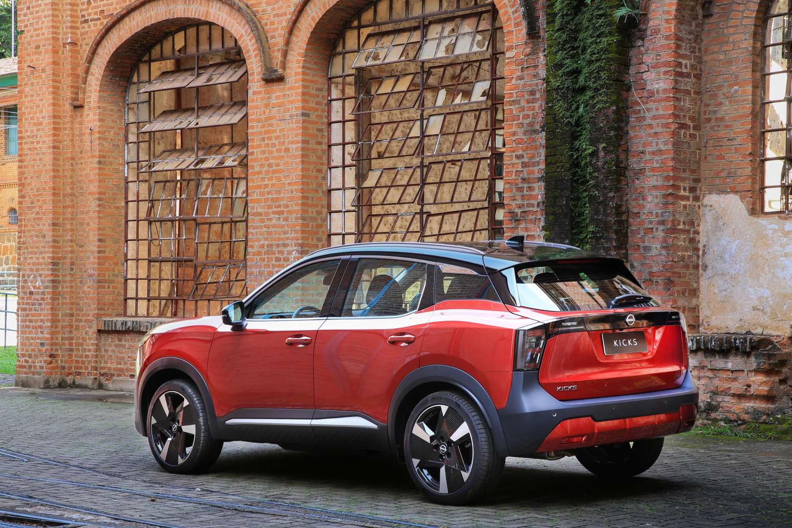 Novo Nissan Kicks chega ao Brasil com 1.0 turbo por R$ 159.990