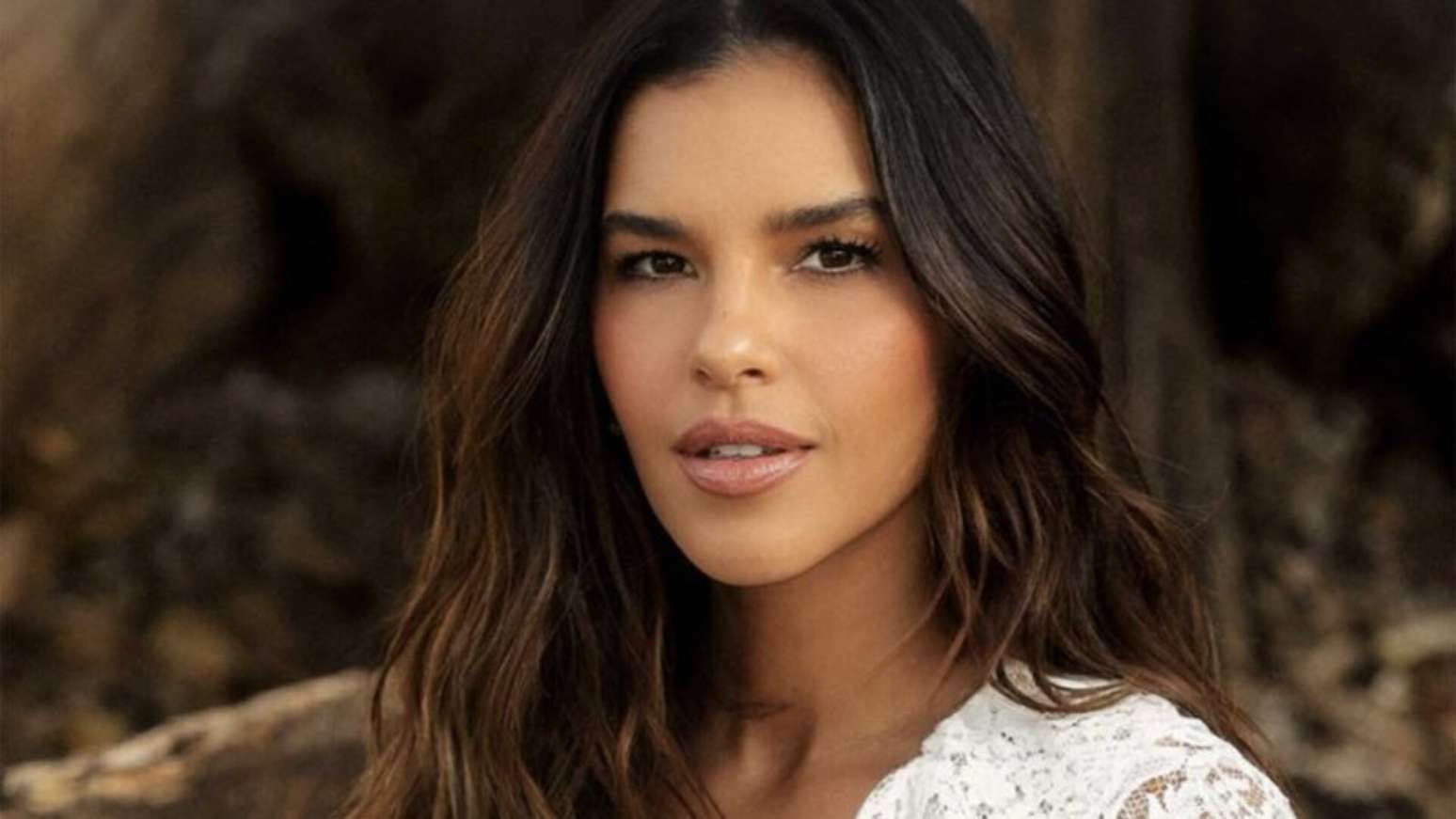 Mariana Rios anuncia gravidez e vídeo surpreende a web; confira