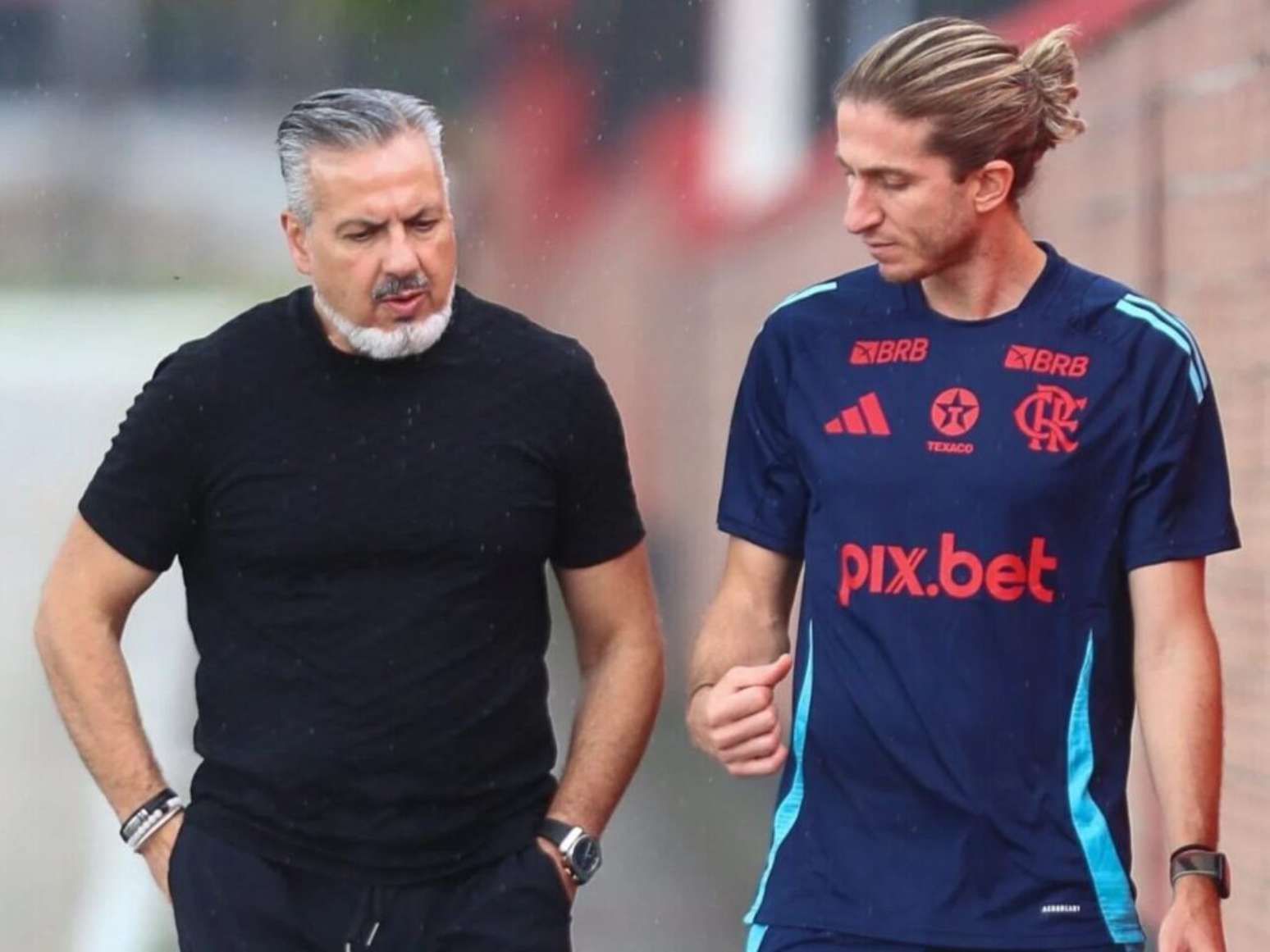 Contratação milionária, Filipe Luís na Europa e desejo da FIFA: as ...