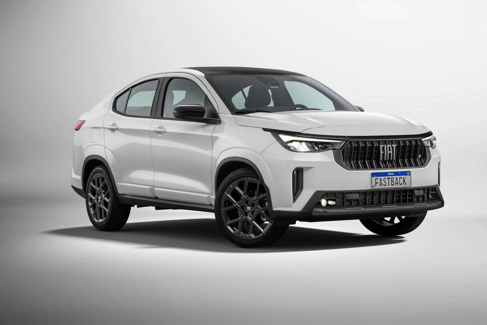 Fiat Fastback 2026: versões, preços, consumo e equipamentos