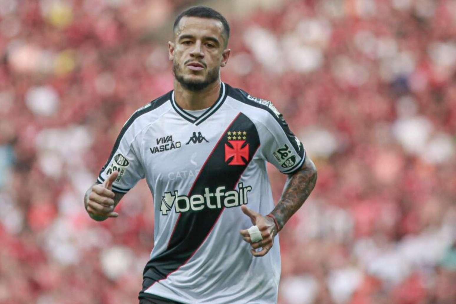 Coutinho completa um ano no Vasco: veja como tem sido o retorno do atacante