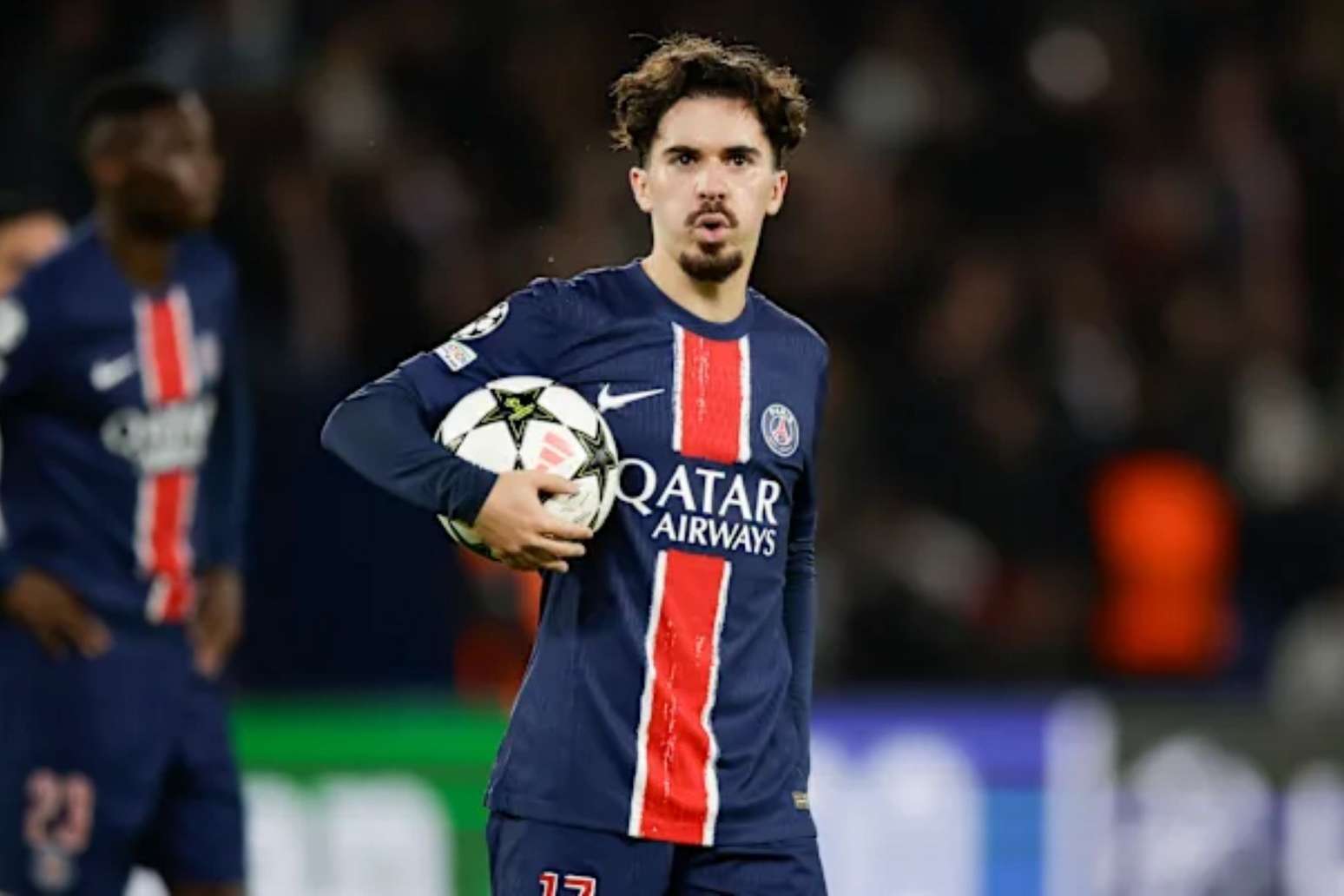 A declaração de Vitinha sobre o PSG sem Neymar e Mbappé