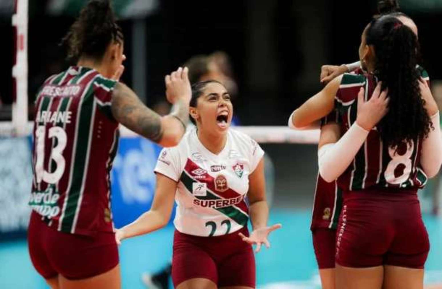 Marcelle, em alta, puxa fila de renovações do Fluminense