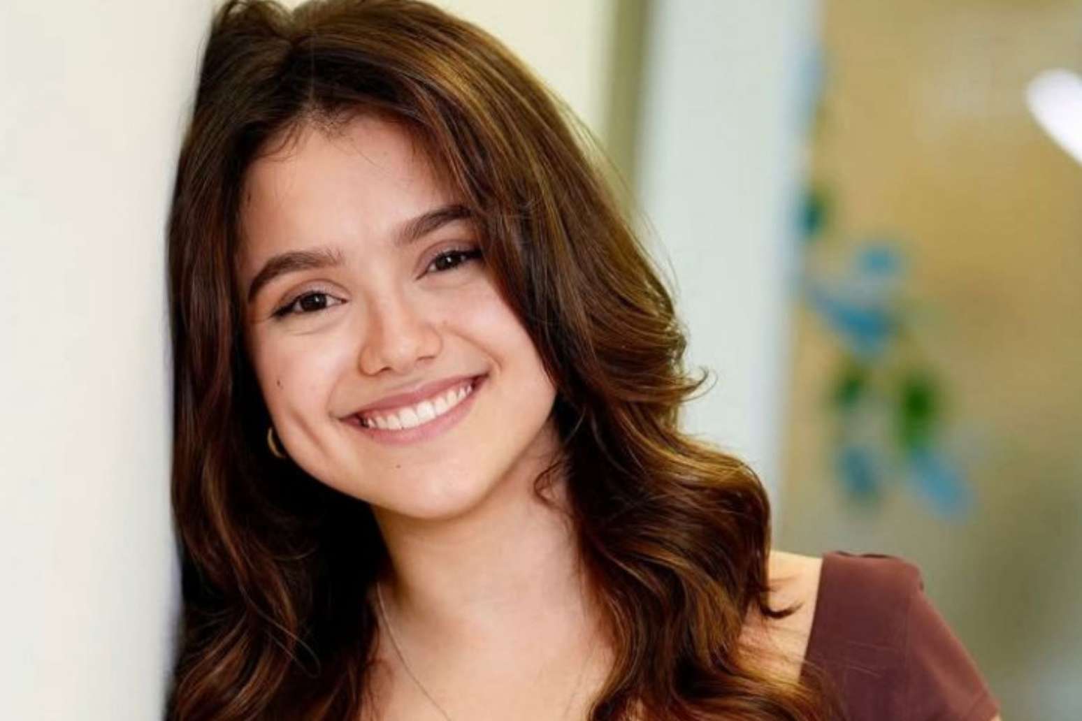 Ao assumir relacionamento com atriz, filha de Sandra Annenberg ...