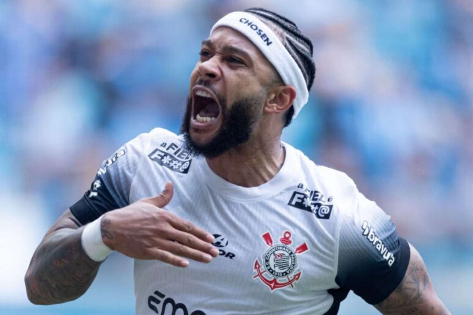 De saída? Atualização sobre a situação de Depay no Corinthians