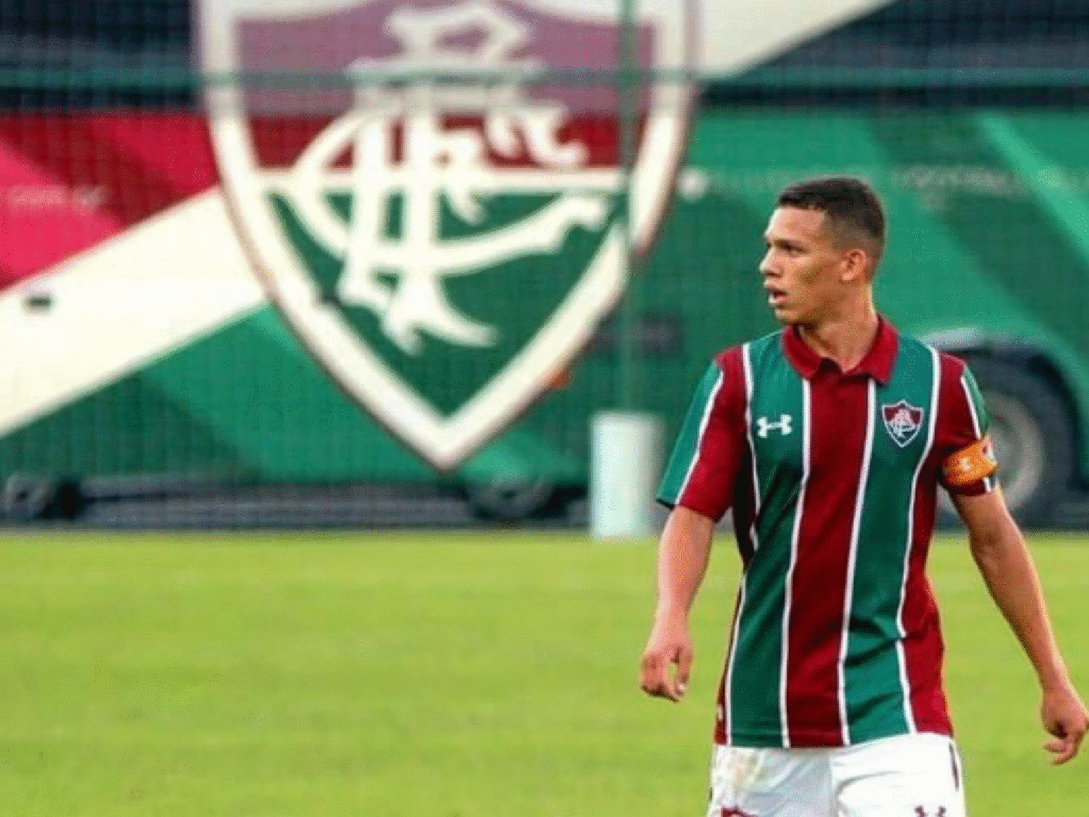 Fluminense acerta duas saídas para a Europa