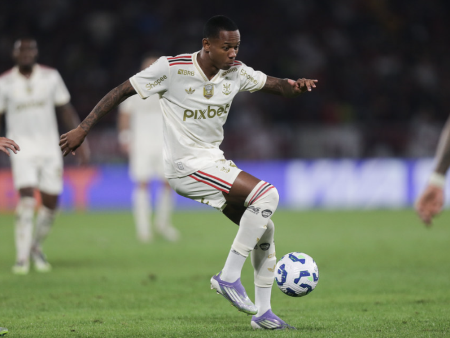 A declaração de Everson, do Atlético-MG, direcionada a Wallace Yan, do ...