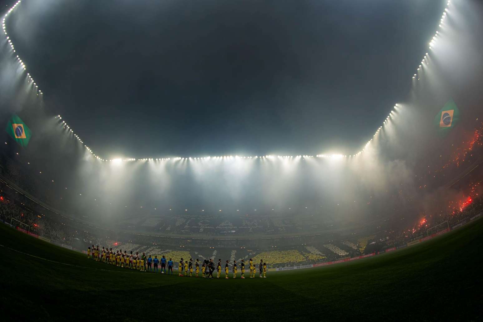 Com promessa de linda festa, Atlético-MG recebe o Flamengo em jogo de ...