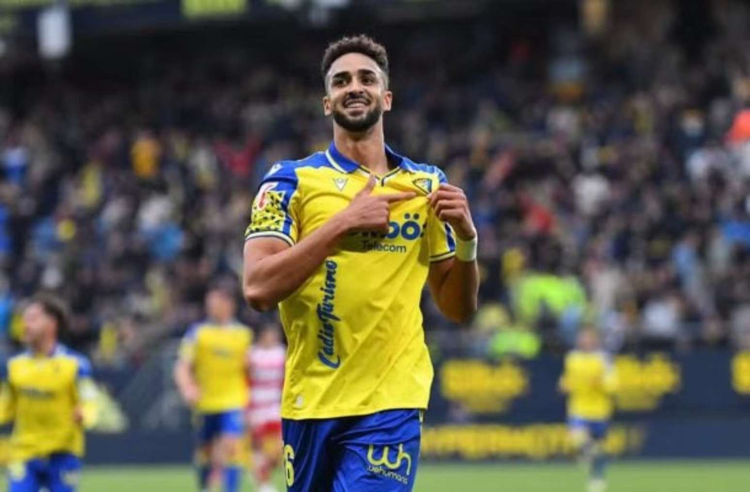 Botafogo busca a contratação do atacante Chris Ramos, do Cádiz