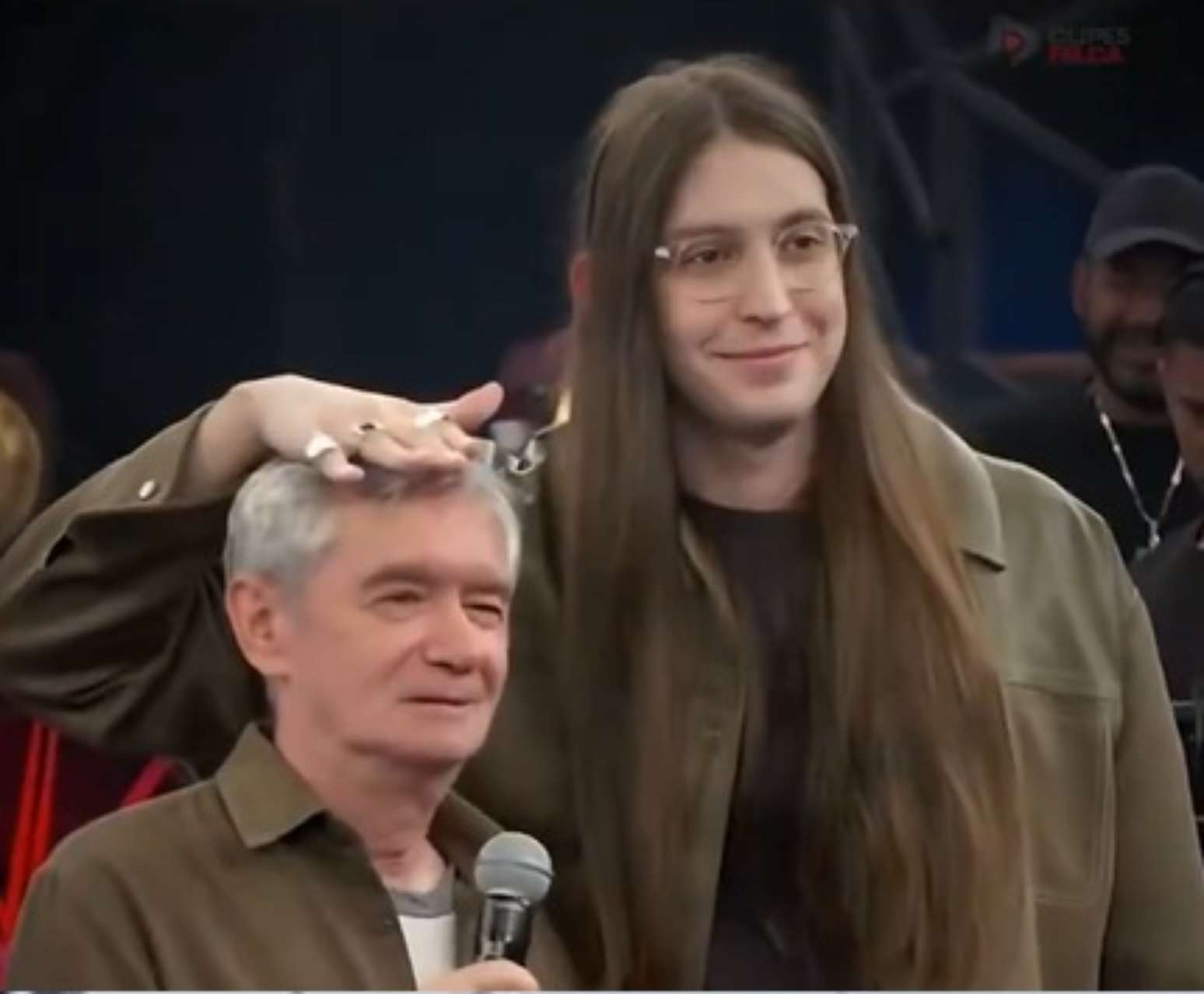 Altura de Felca chama atenção no Altas Horas; veja quanto o ...