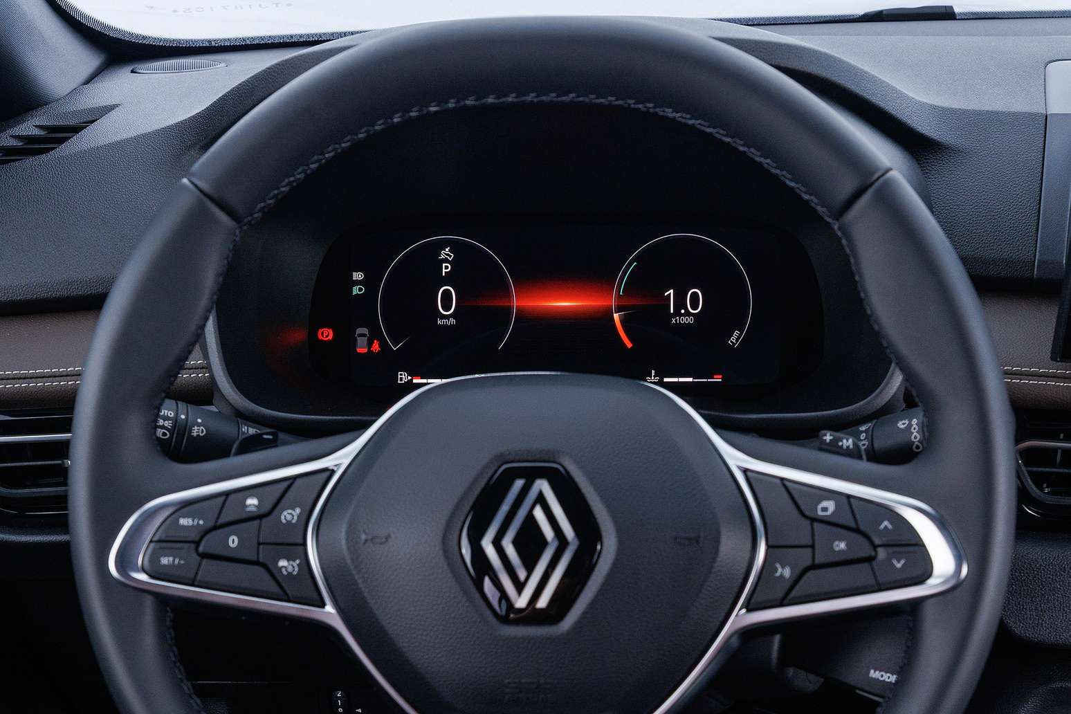 Renault Kardian 2026 melhora usabilidade com multimídia maior; preços sobem