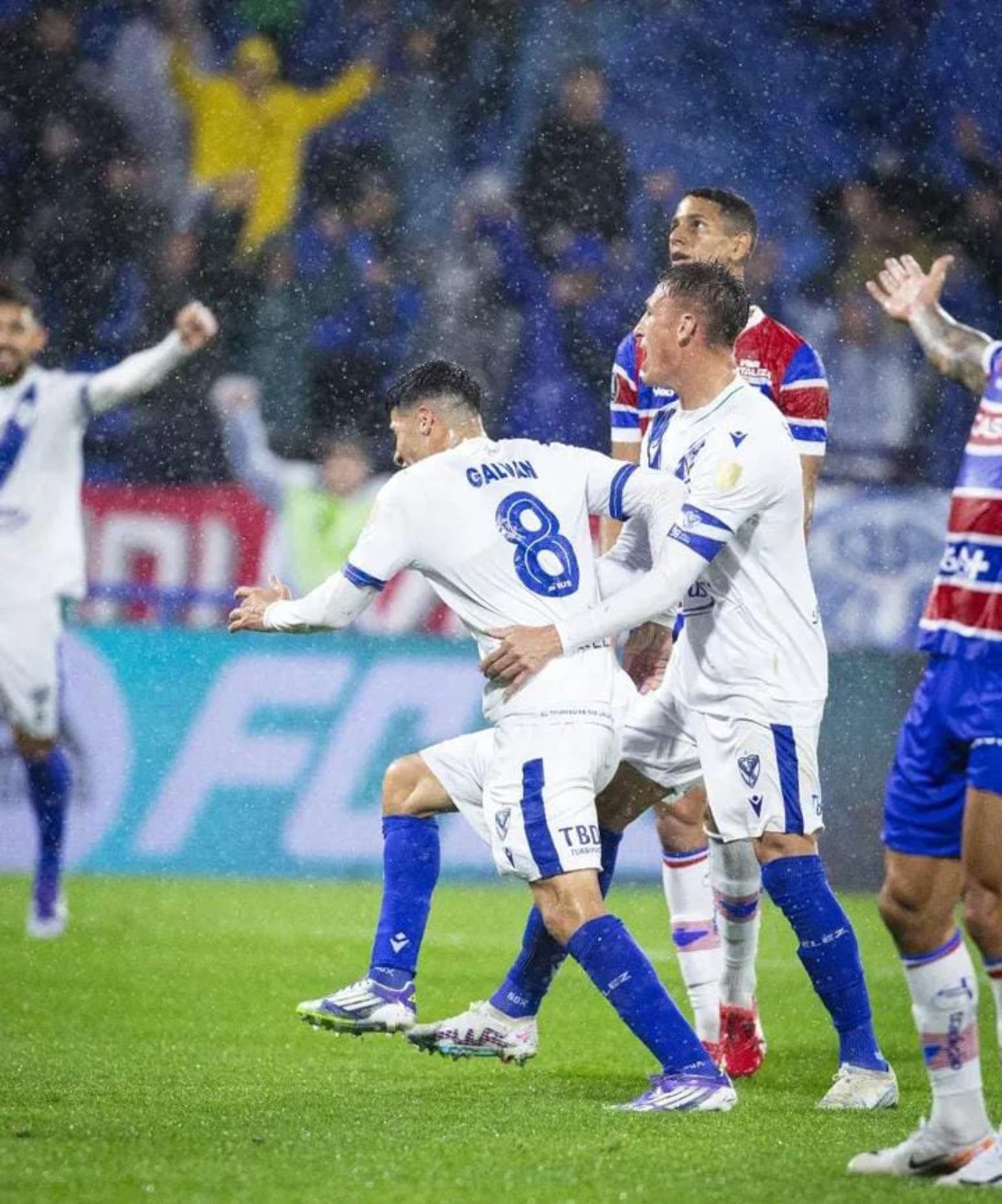 Fortaleza cai diante do Vélez e se despede da Libertadores 2025
