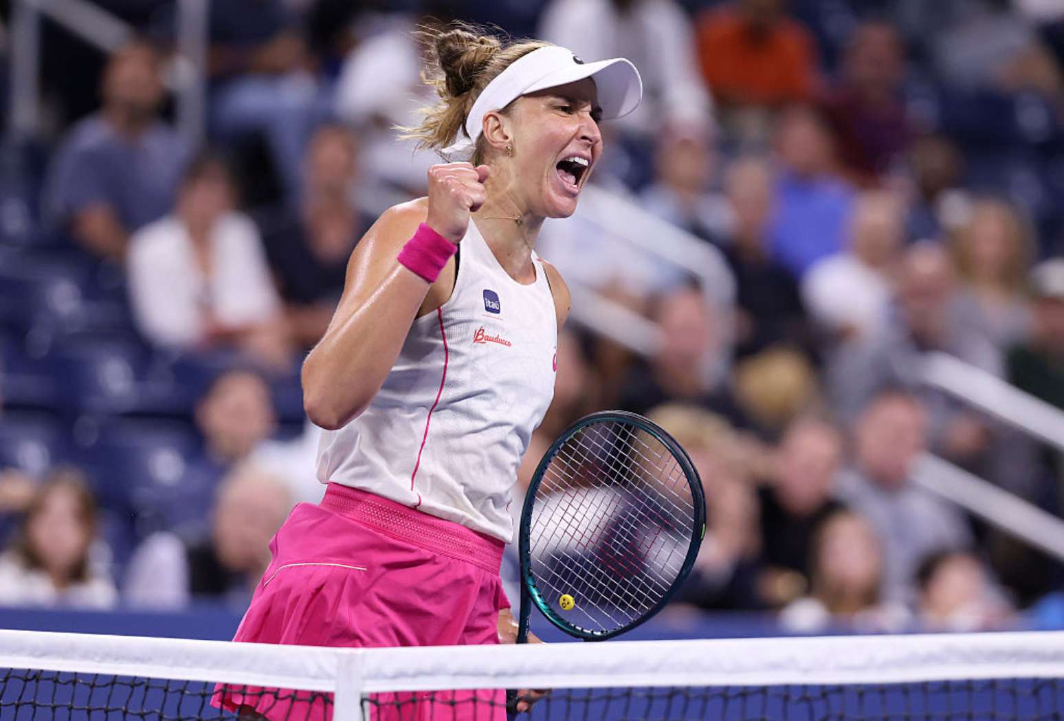 Bia Haddad domina Maria Sakkari e avança com autoridade no US Open 2025