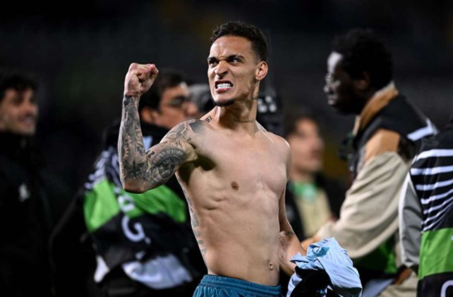 Antony deixa o Manchester United e acerta em definitivo com o Betis