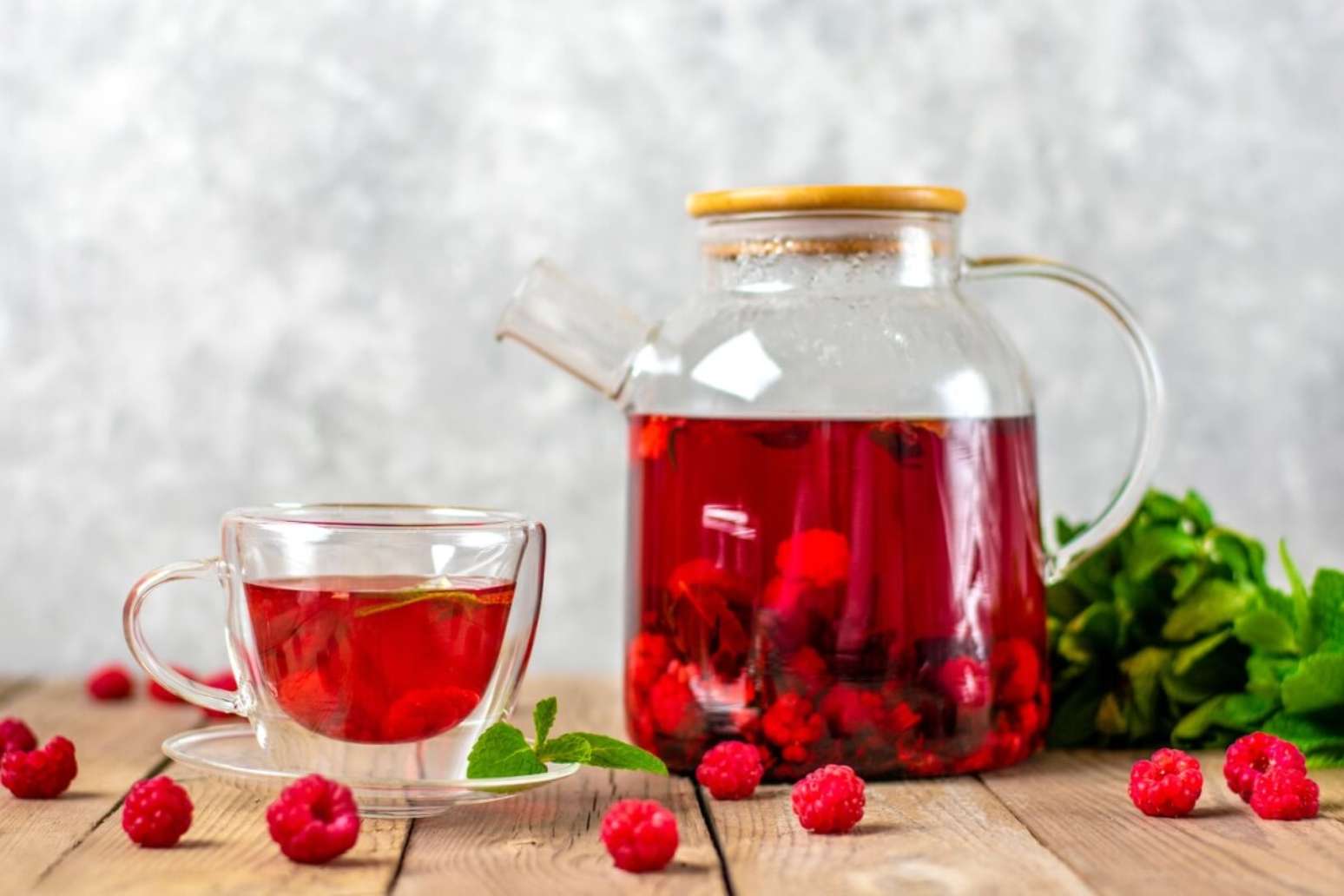 Chá detox: 3 receitas práticas e saudáveis para começar bem a semana