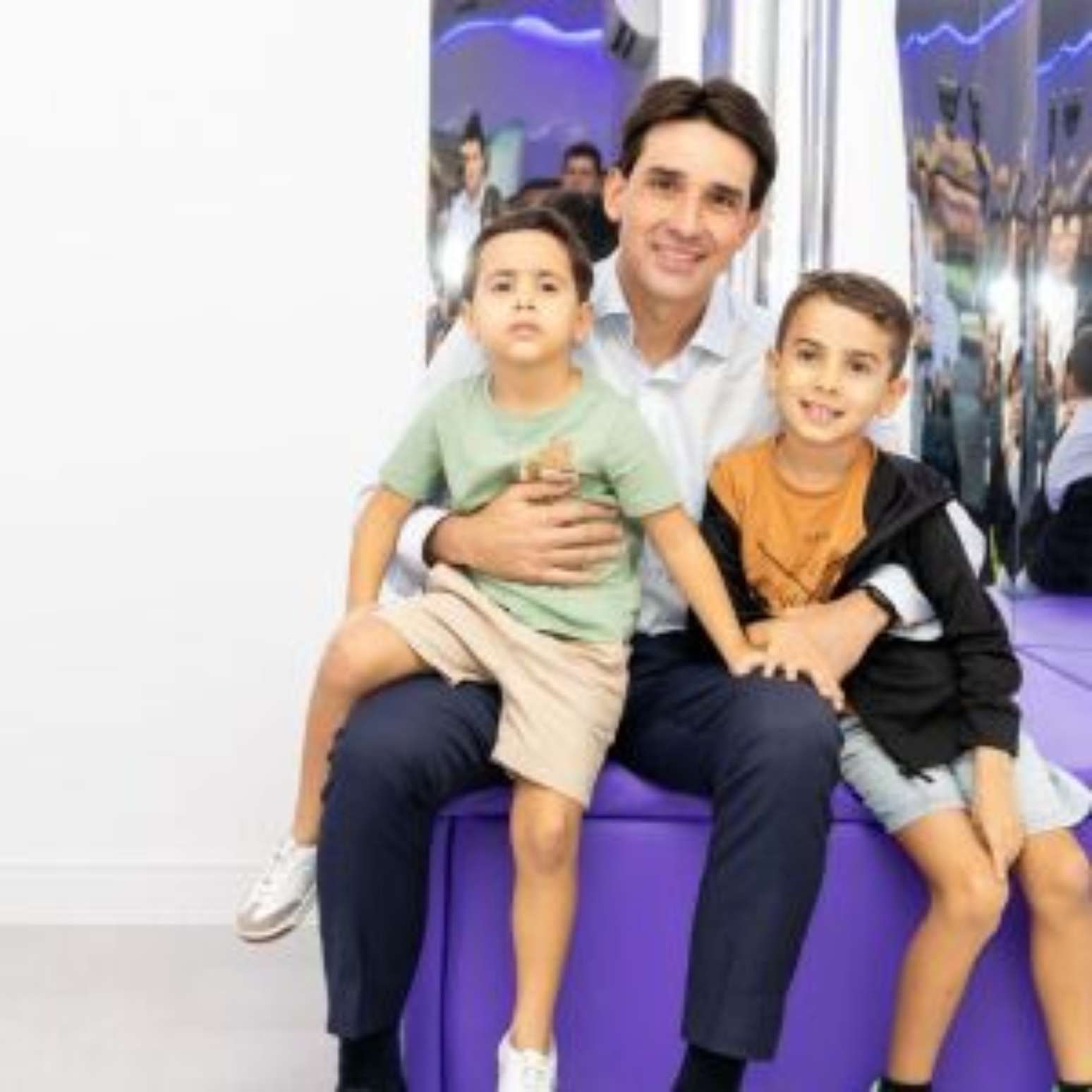 Ministro Silvio Costa Filho inaugura nova sala para pessoas com ...