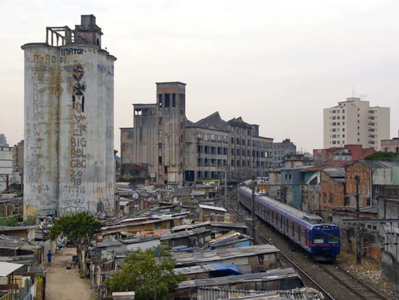 Favela do Moinho: história de onflitos e transformação no centro de SP