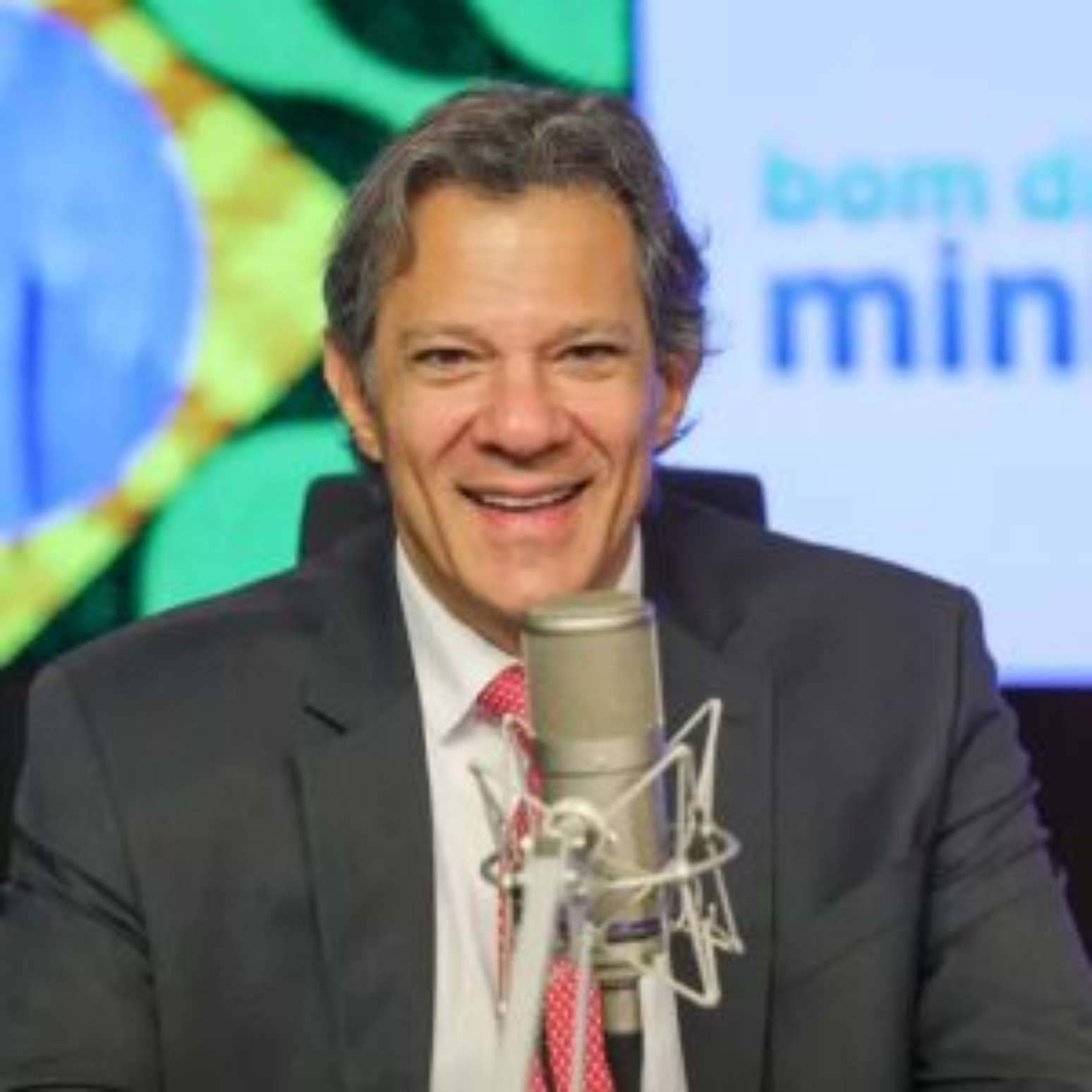 EUA concedem novo visto diplomático a Fernando Haddad em meio a crise ...