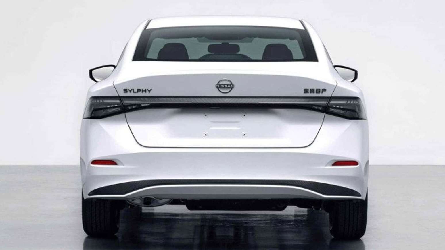 Novo Nissan Sentra aparece em fotos vazadas na China