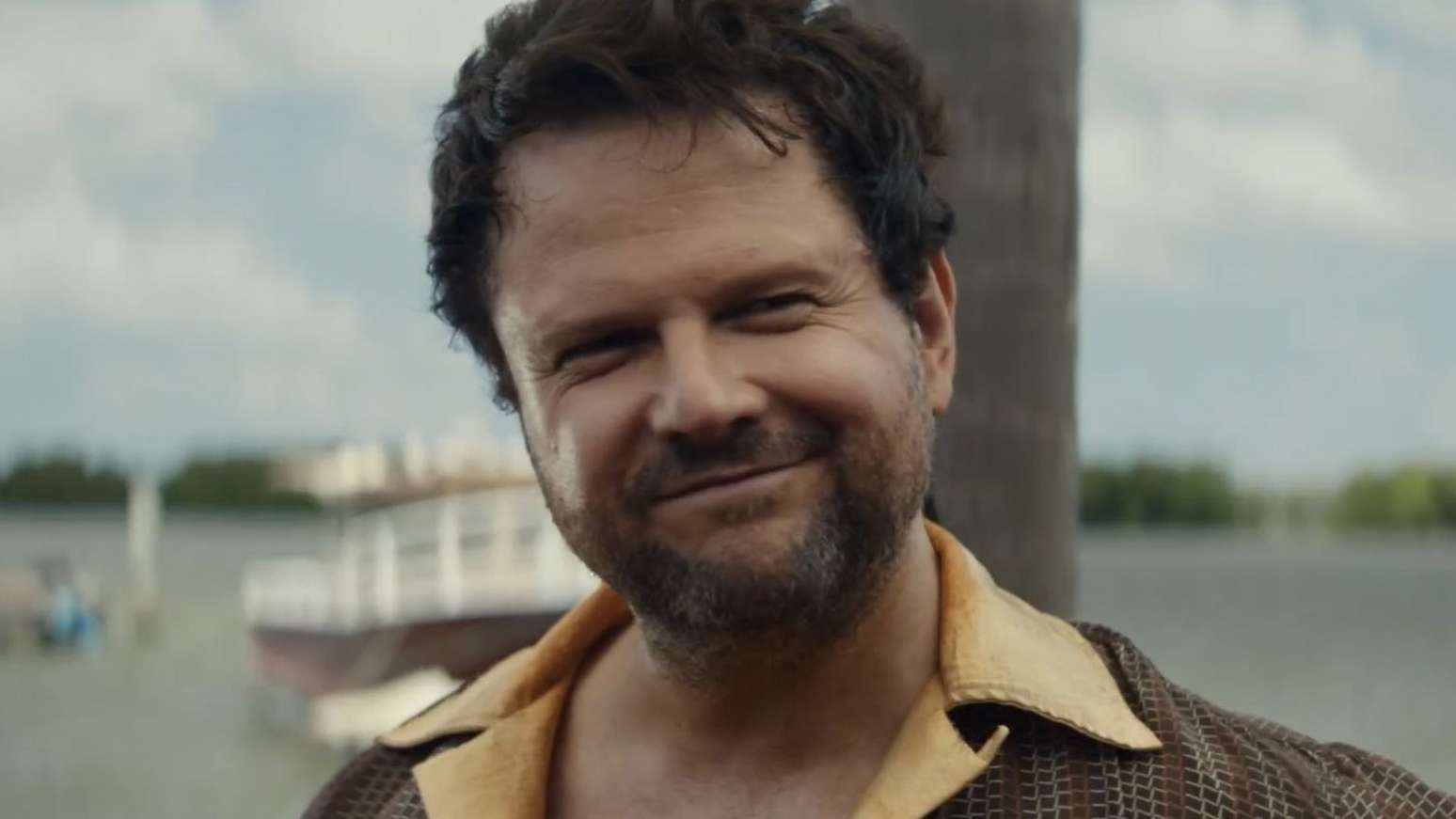 Selton Mello encara víboras assassinas no primeiro trailer de 'Anaconda'