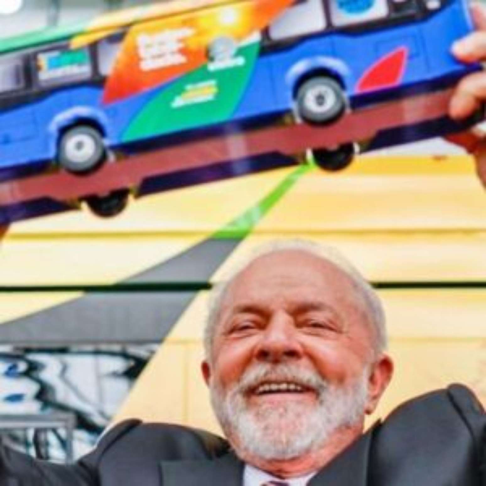 Lula pede estudos para avaliar tarifa zero em ônibus no Brasil
