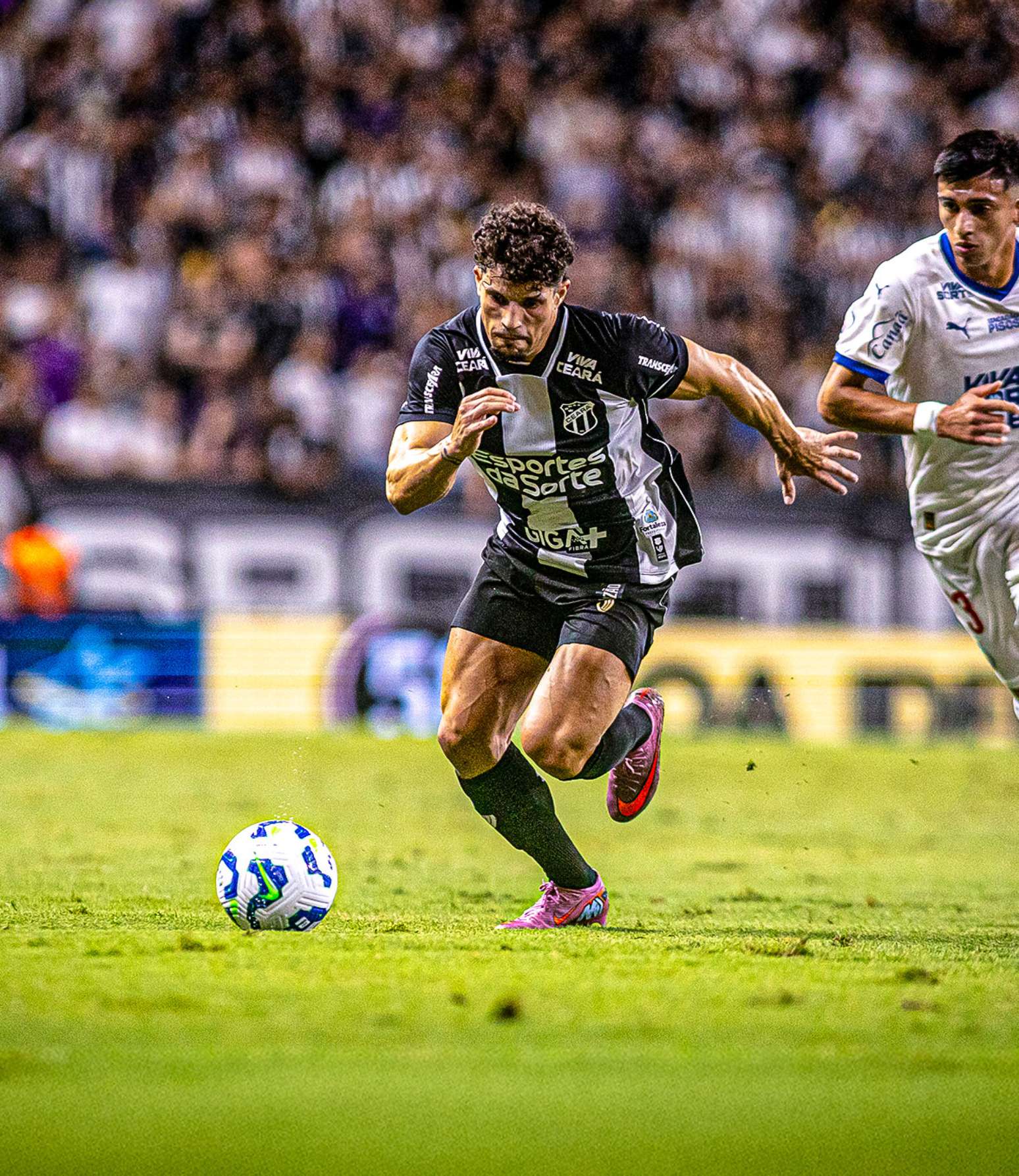 Ceará desperdiça chance no fim e fica no empate com o Bahia
