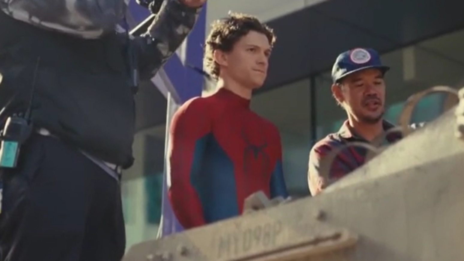 Novo 'Homem-Aranha' tem filmagens suspensas após Tom Holland sofrer acidente