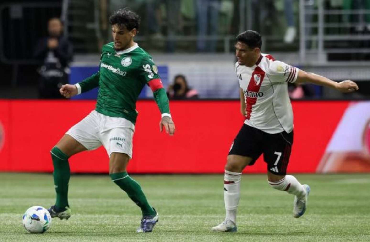 お前の餌は他人棒