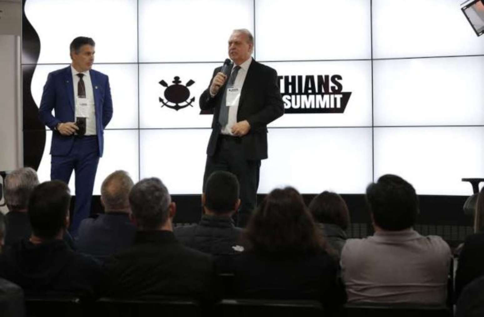 Osmar Stabile define novos nomes para diretoria do Corinthians