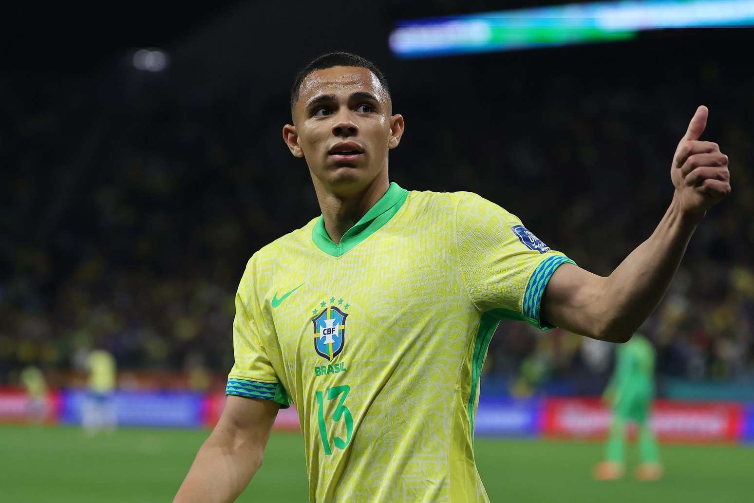 Jogador se lesiona minutos depois de ser convocado por Ancelotti