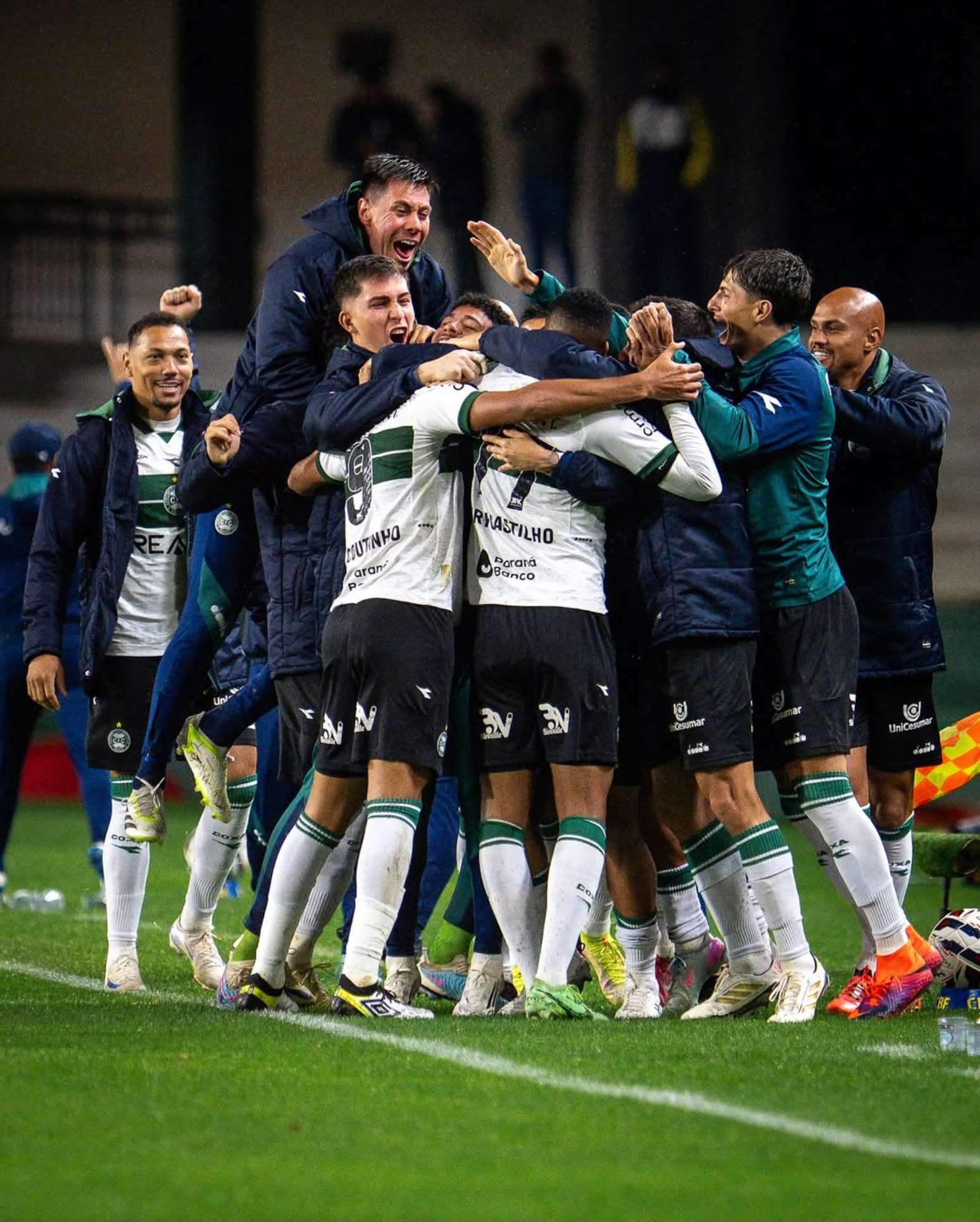 Zagueiro é expulso e agride adversário com tapa no rosto na Série B ...