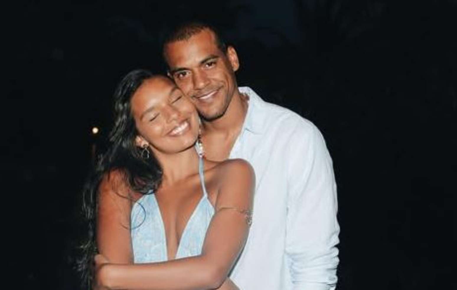 Marcello Melo Jr. responde críticas ao namoro com atriz 17 anos mais jovem