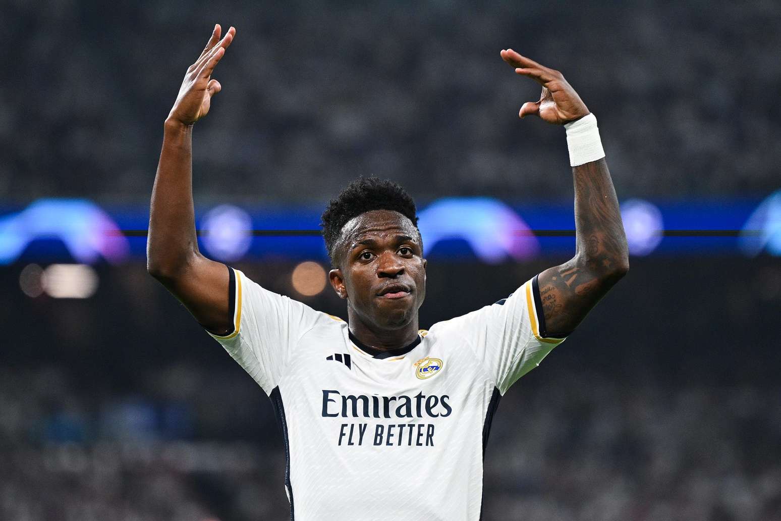 Imprensa internacional repercute atitude de Vinicius Jr. em campo