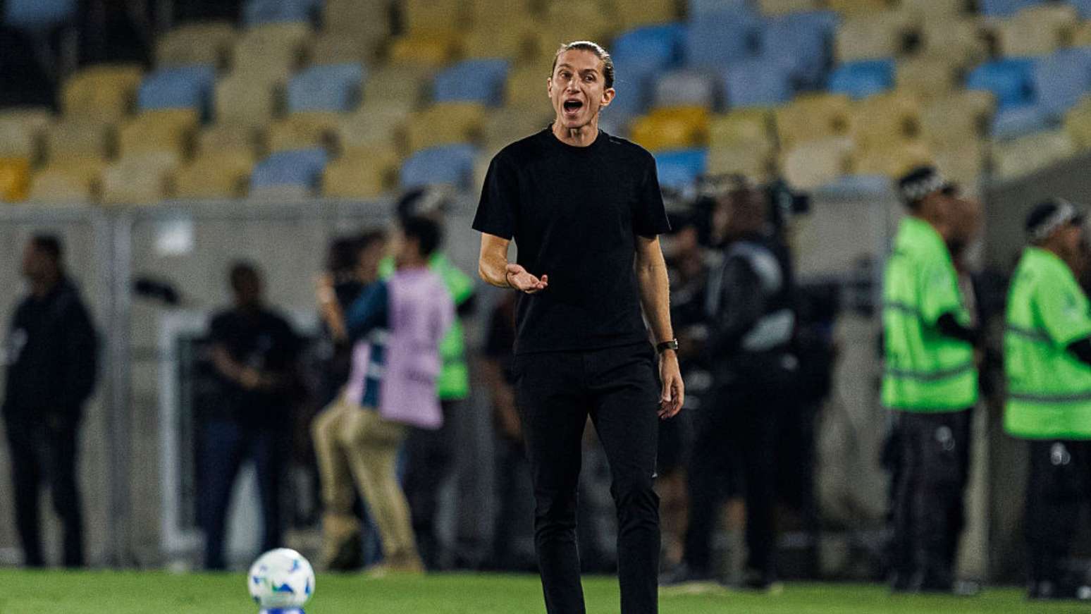 Filipe Luís minimiza vantagem do Flamengo: "Simbólica"