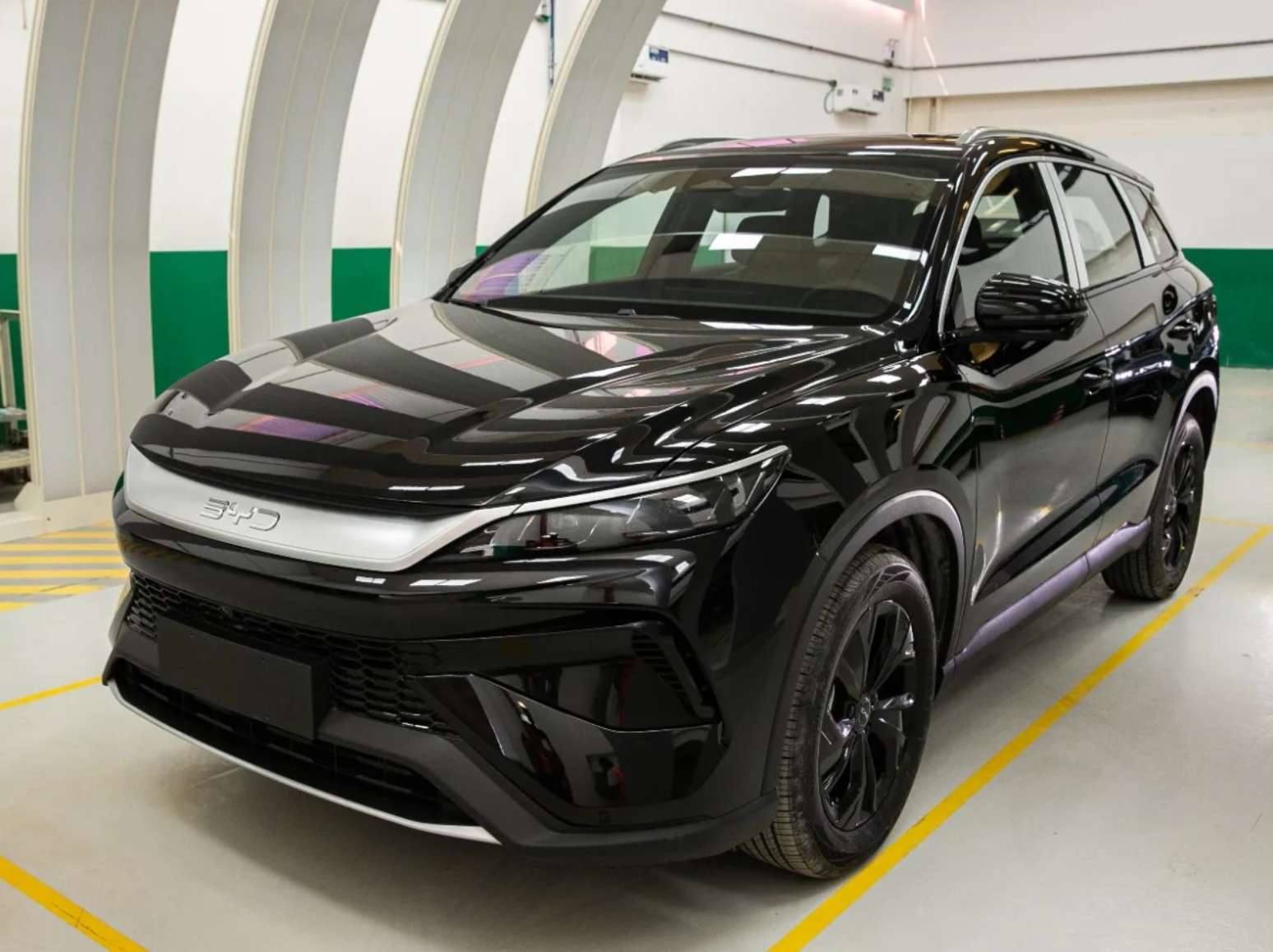 BYD Song Pro será o primeiro híbrido plug-in flex do mundo