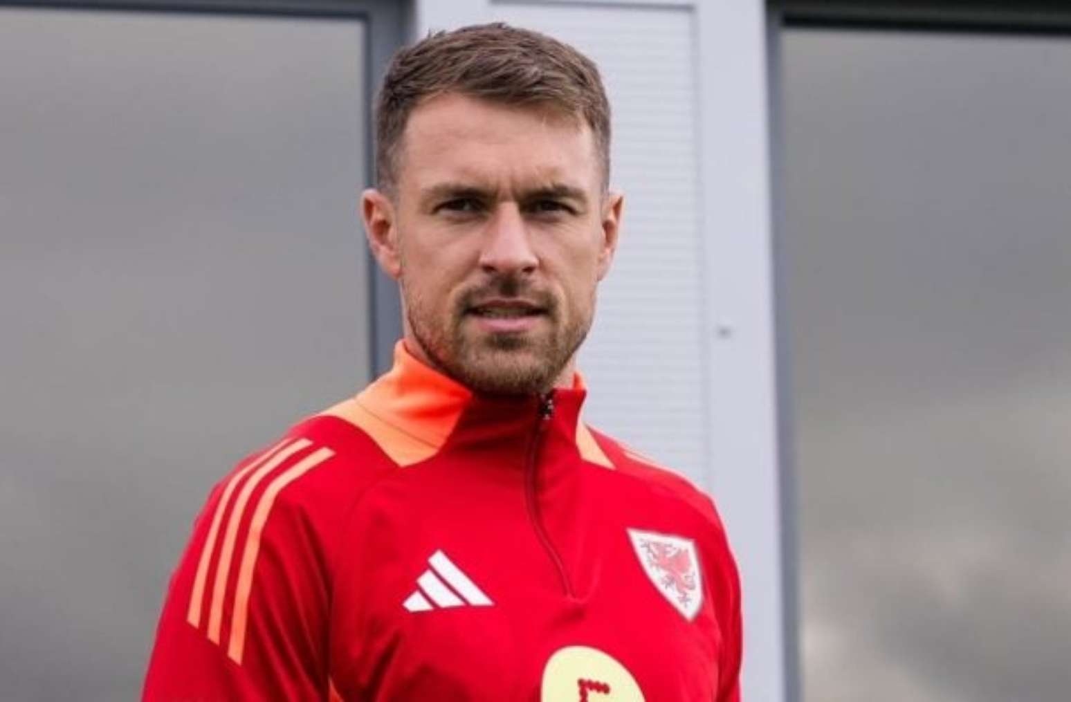 Ex-Arsenal é dispensado no México por faltar a treino e procurar cadela perdida