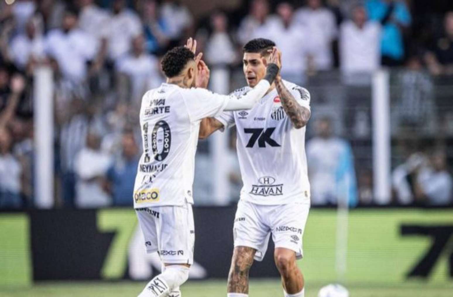 Adonis Frías lamenta empate do Santos com o Fortaleza: "Precisamos vencer"