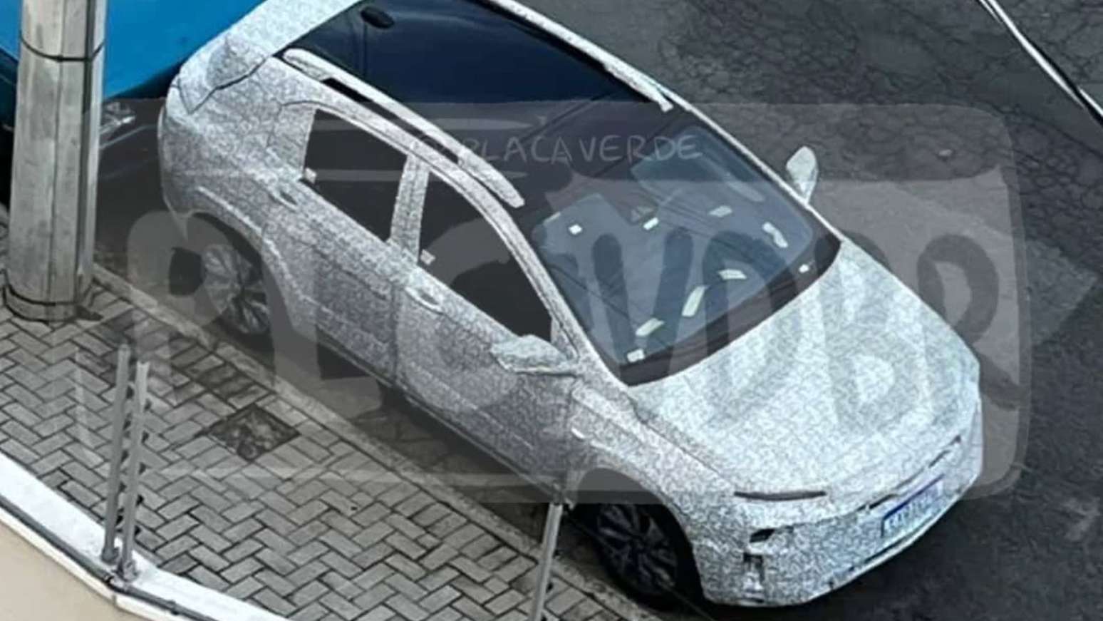 Segredo: novo SUV compacto da Chevrolet é flagrado e chega em 2026