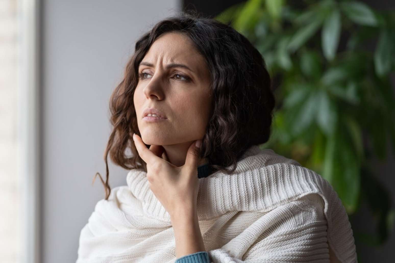 Caroço no pescoço: veja as causas e quando é necessário procurar um médico